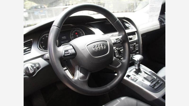 Audi A4 B8 (FL) TFSI Luxury TP Blanco - MKTP Movilidadtu360 Bancolombia